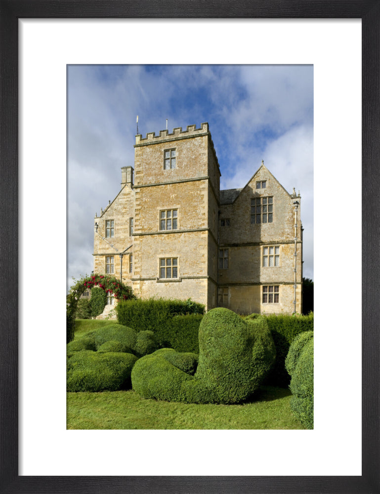 The unusual topiary shapes in front of the east front of Chastleton Ho ...